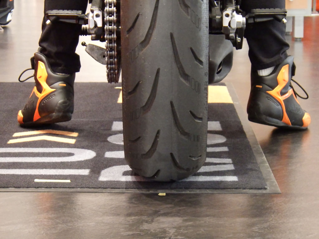 【2024年】390DUKE ローシャーシモデル【-40mm】 - KTM KOBE EASTのスタッフブログKTM KOBE EASTの ...